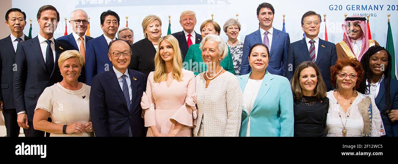 G20 summit leaders group photo hi-res stock photography and images - Alamy