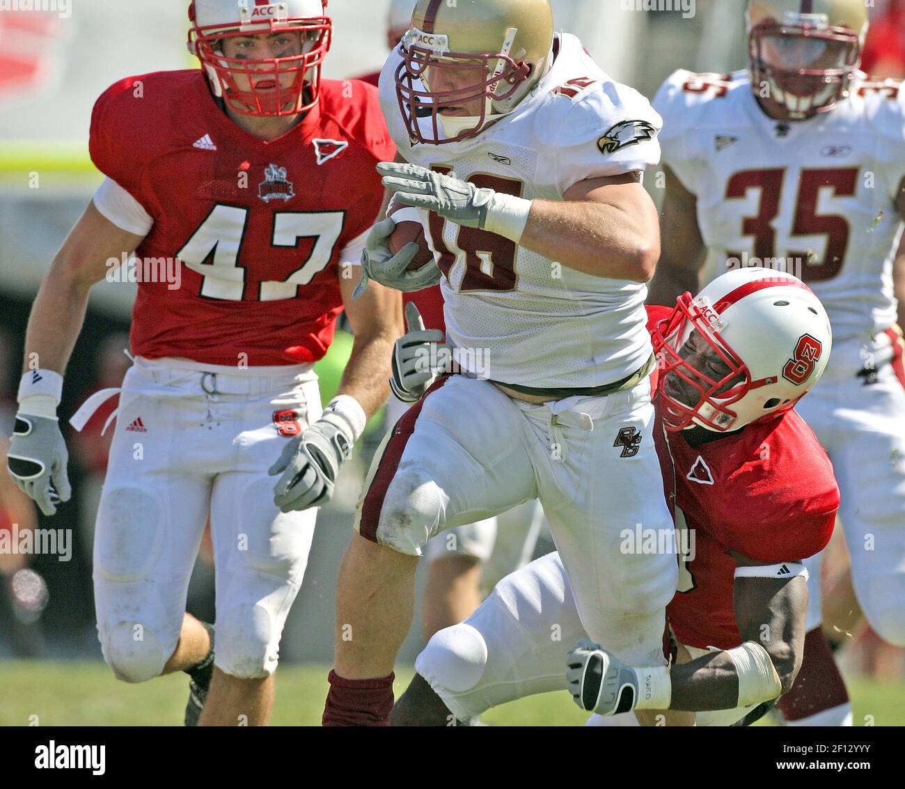 Boston College linebacker Brian Toal (16) takes a fake punt 39 yards to ...