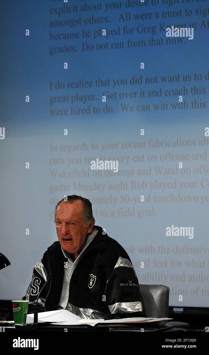 Oakland Raiders owner Al Davis speaks in front of the projected image ...