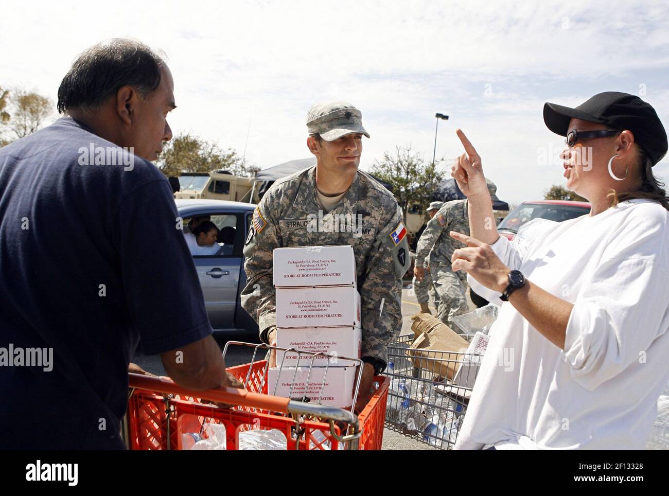 Fema distribution center hi-res stock photography and images - Alamy