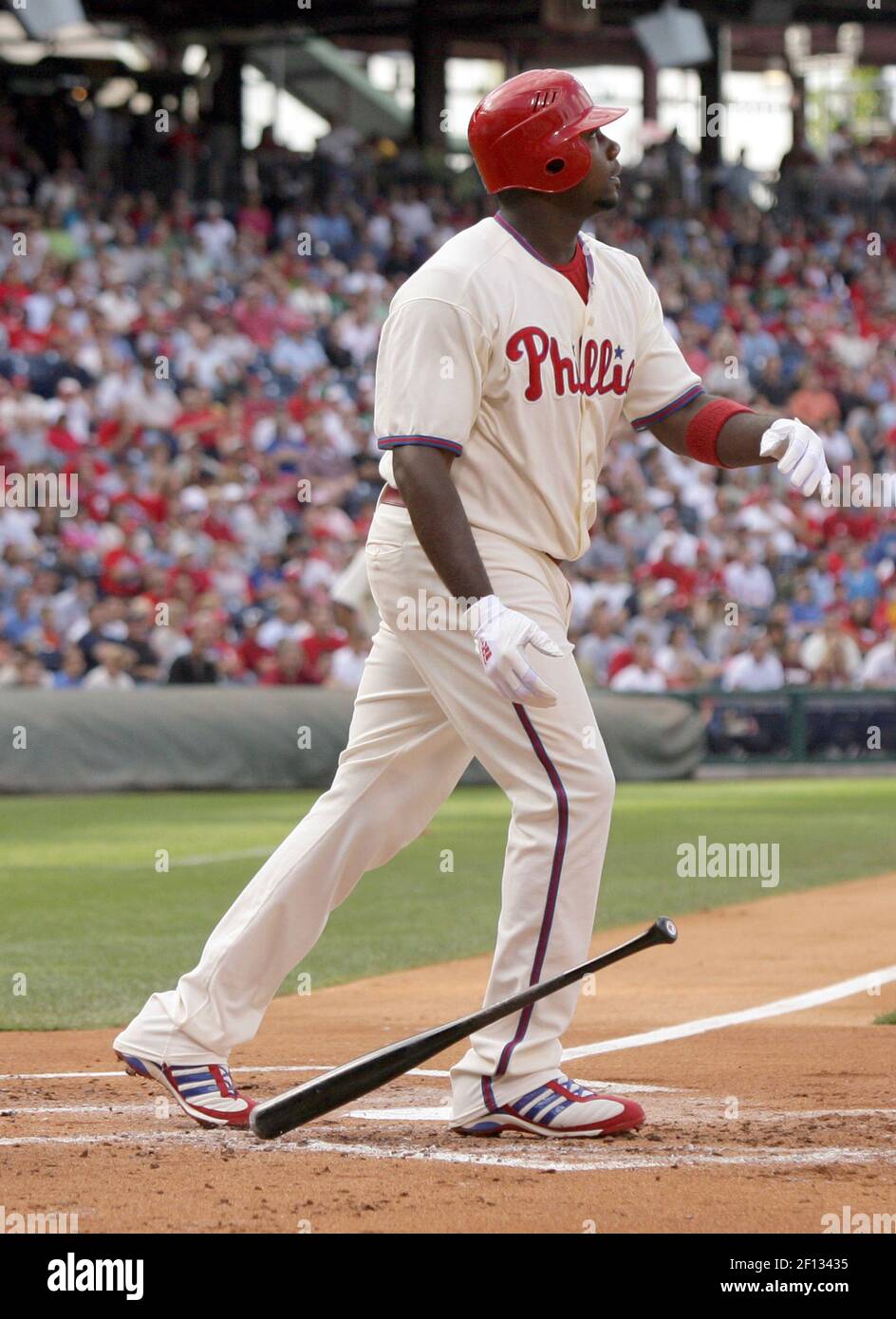 The Philadelphia Phillies' Ryan Howard watches his second inning solo ...