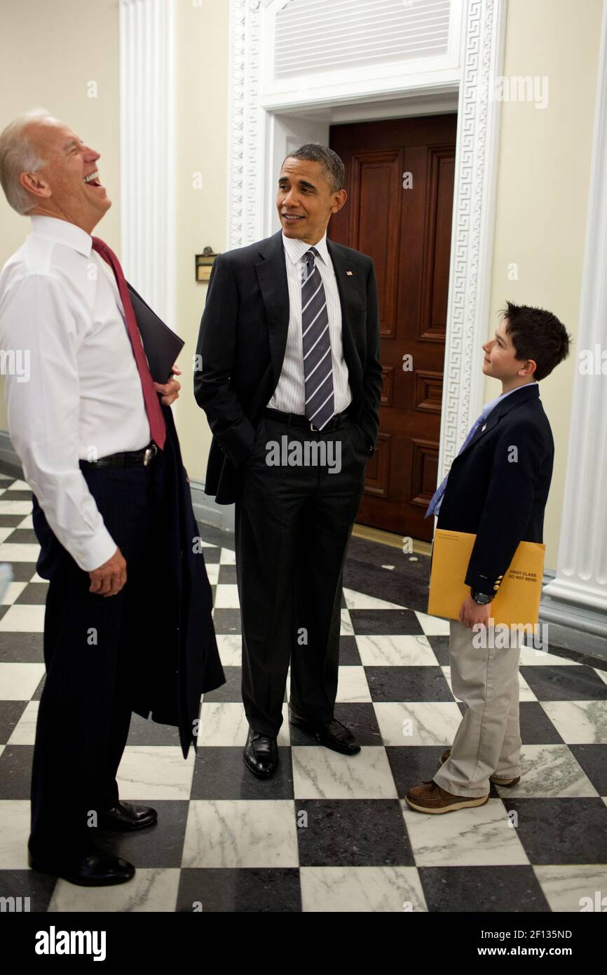 President Barack Obama and Vice President Joe Biden talk with Zachary ...