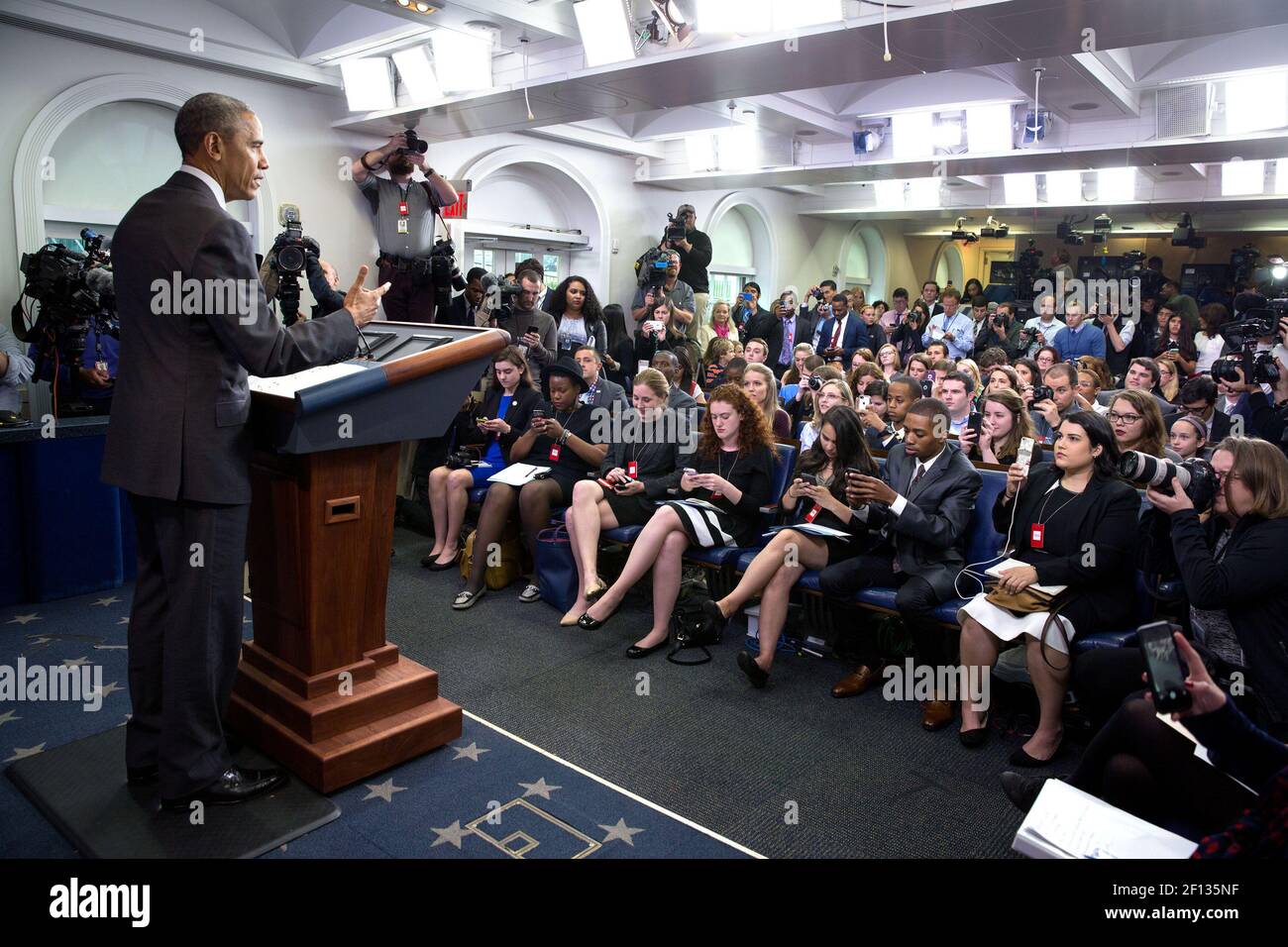 College reporter hi-res stock photography and images - Alamy