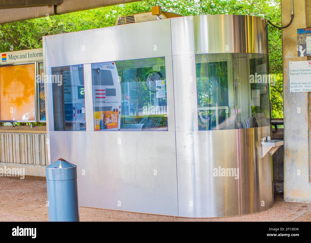 Avondale Estates, Ga / USA - 07 07 20: Marta Kinsington Transit Station ...