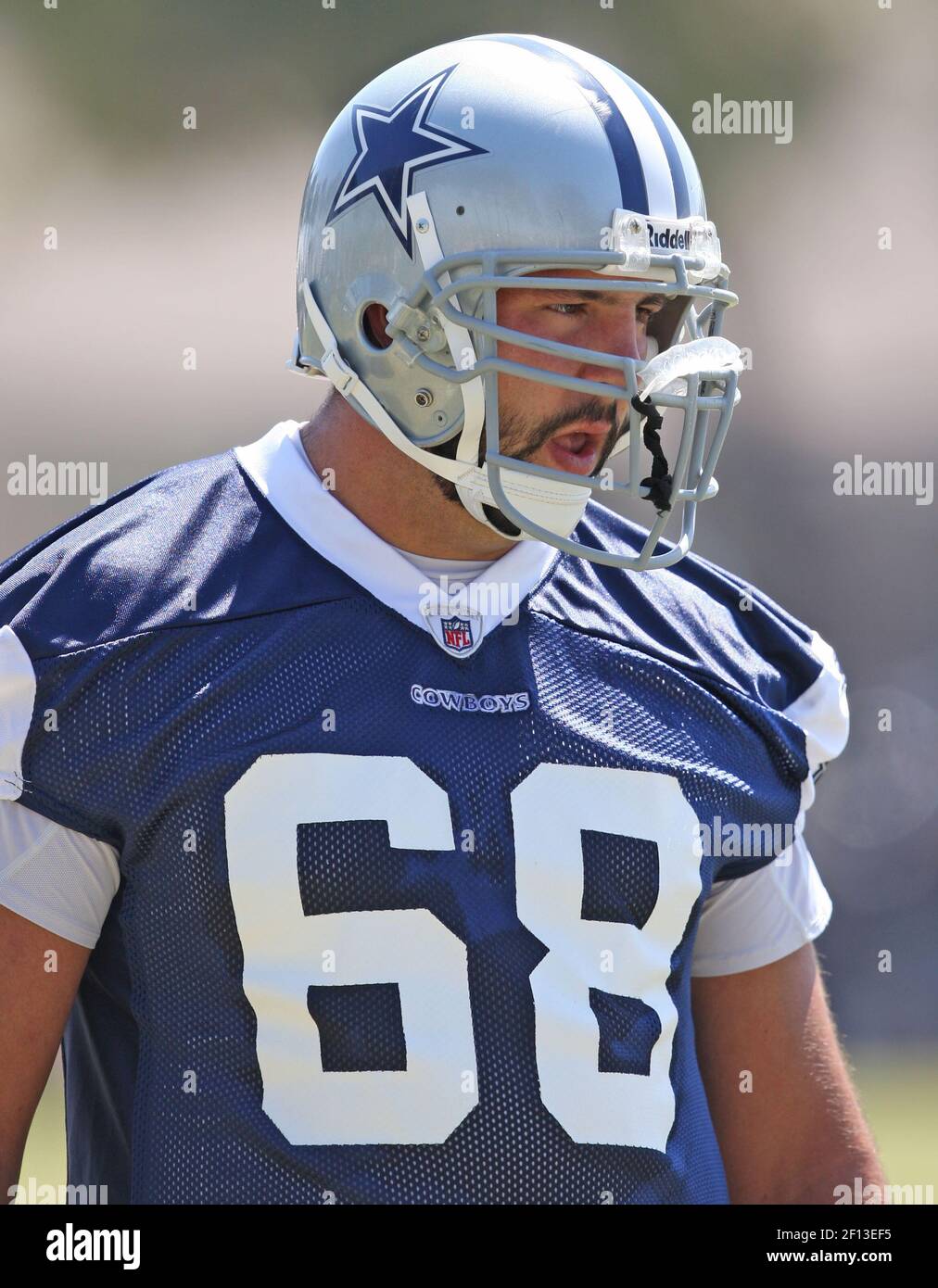 Dallas Cowboys tackle Doug Free works out during practice at the ...