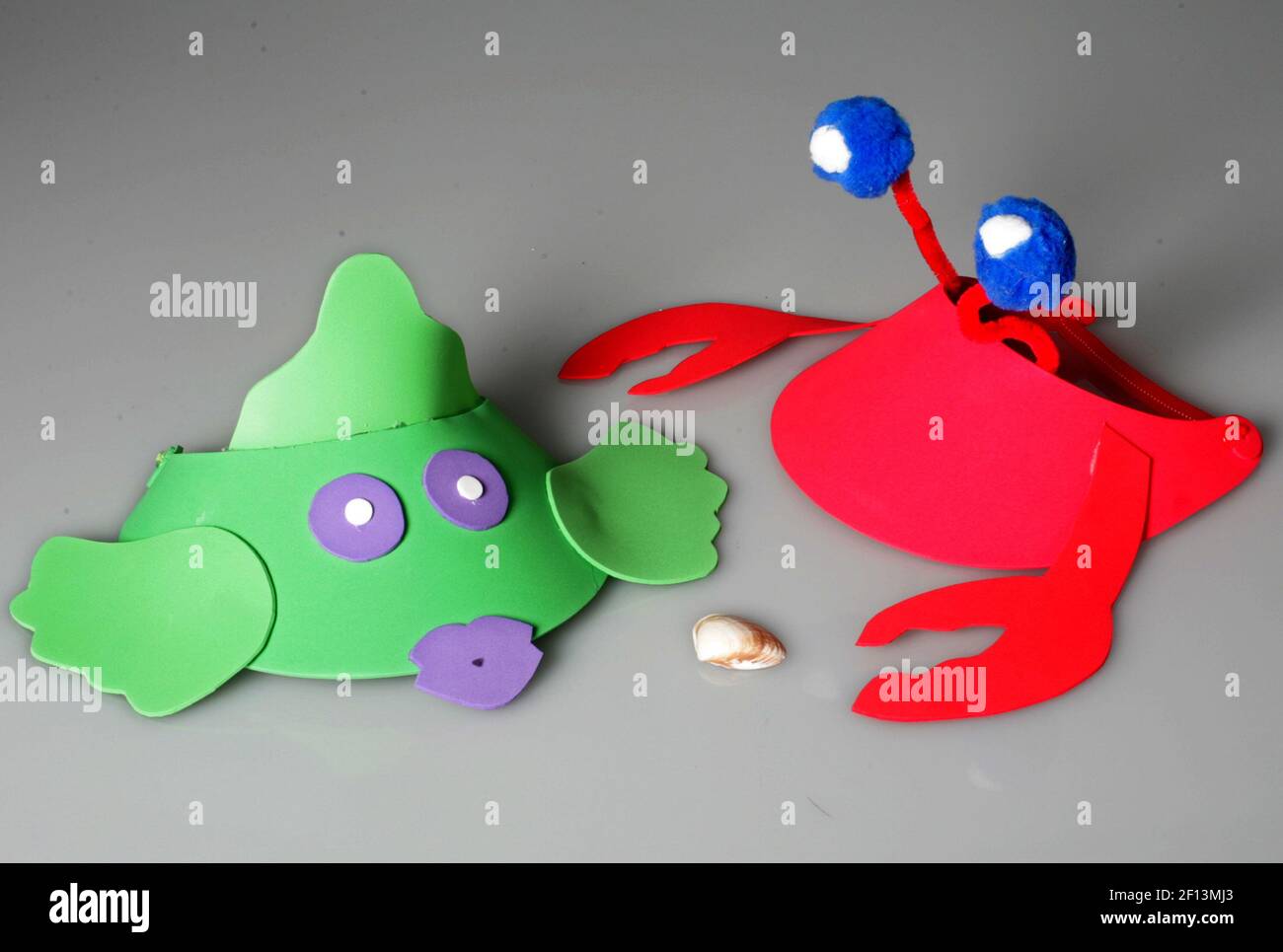 Make fun sun visors for a trip to the beach or pool. (Photo by Ken Love ...