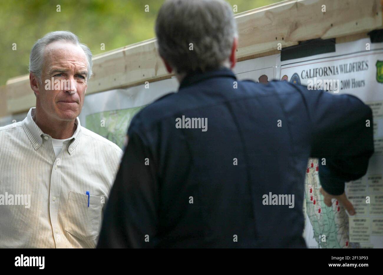 U.S. Department of Interior Secretary Dirk Kempthorne listens to Del ...
