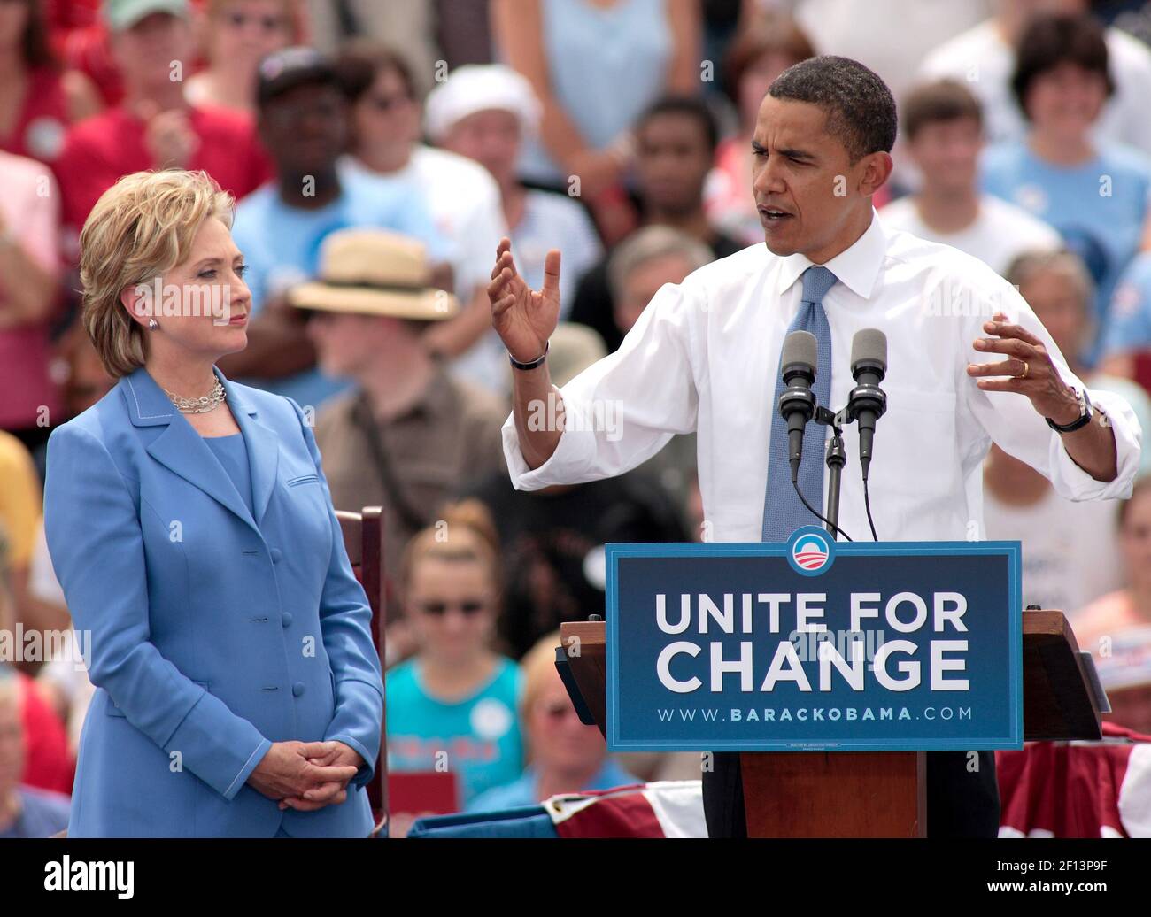 Democratic presidential nominee Sen. Barack Obama and Hillary Clinton ...