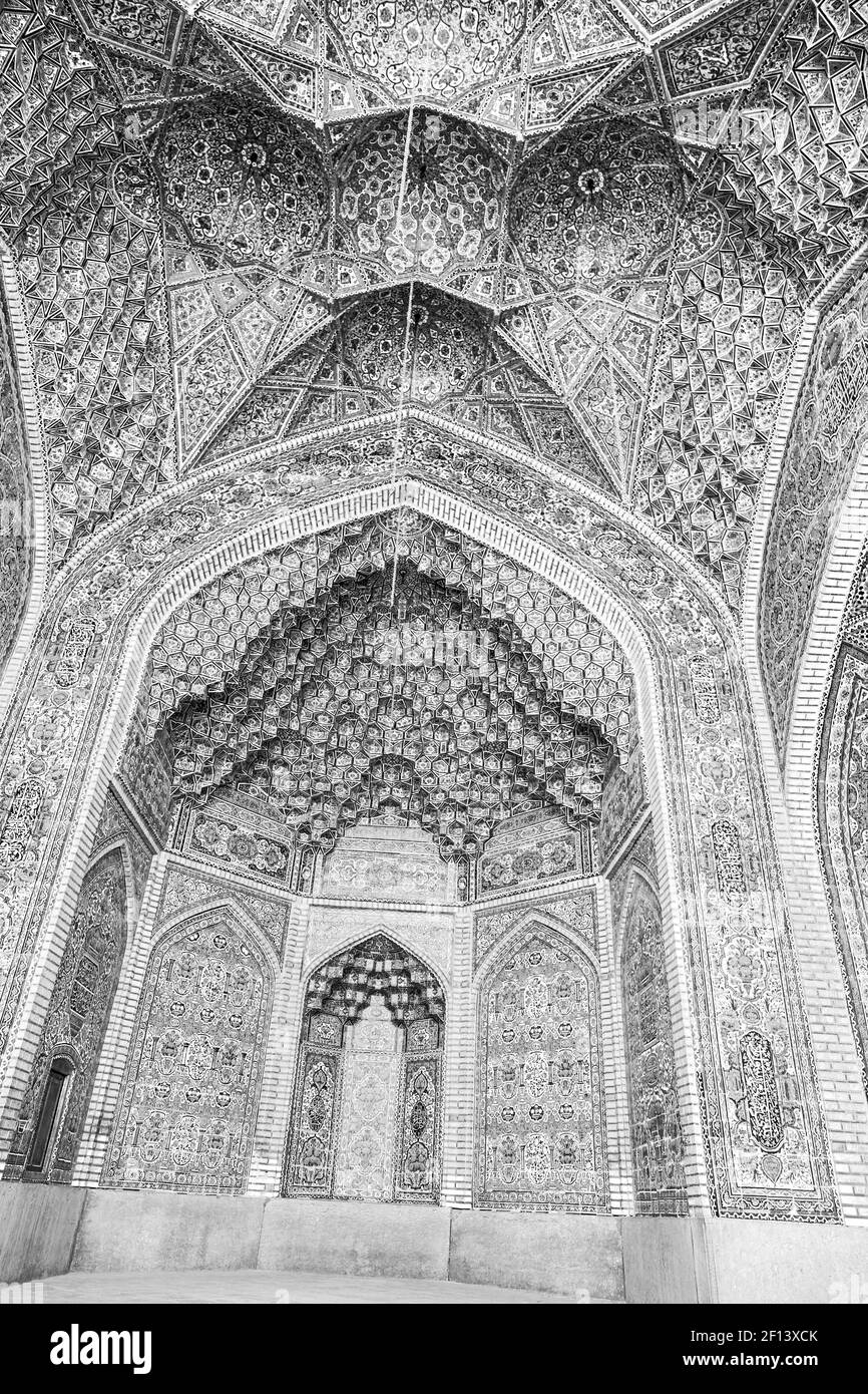 In iran the old mosque Stock Photo - Alamy