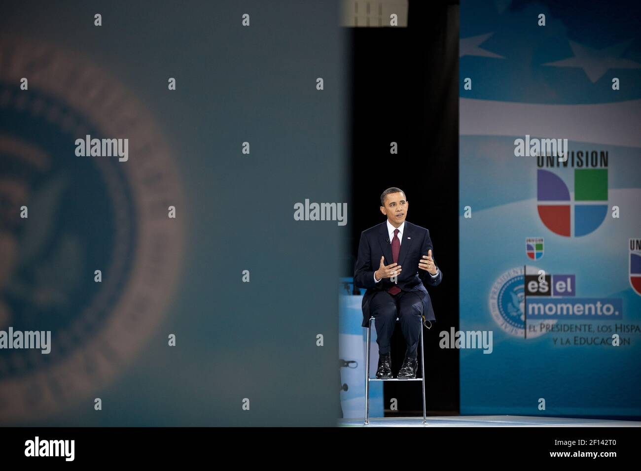 Univision hi-res stock photography and images - Alamy