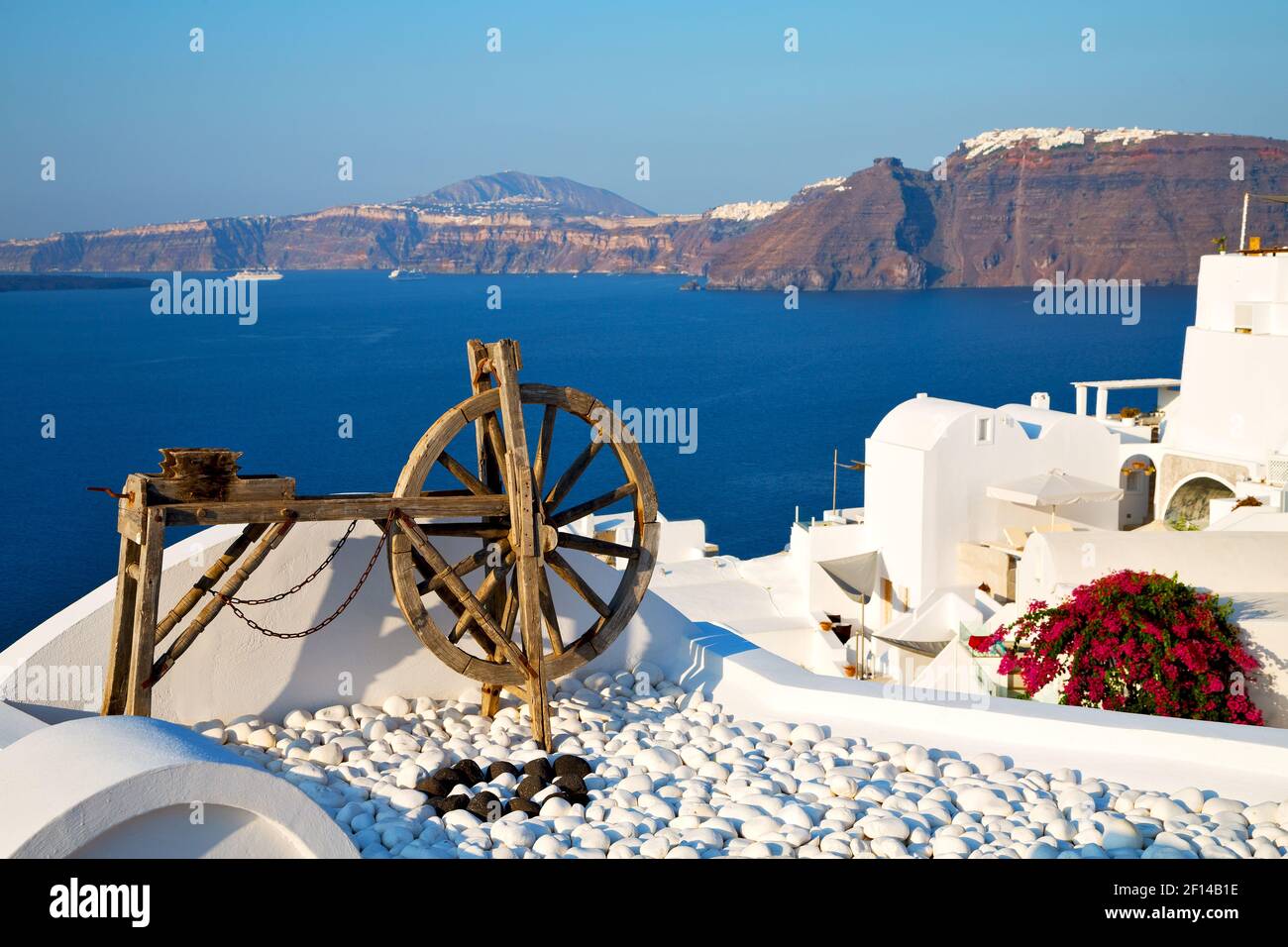 Santorini spinning wheel hi-res stock photography and images - Alamy
