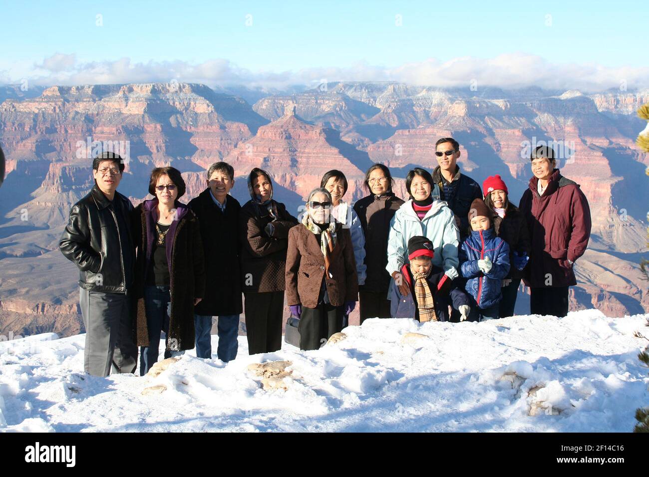 This family of Vietnamese-Americans poses for a group photo at the ...