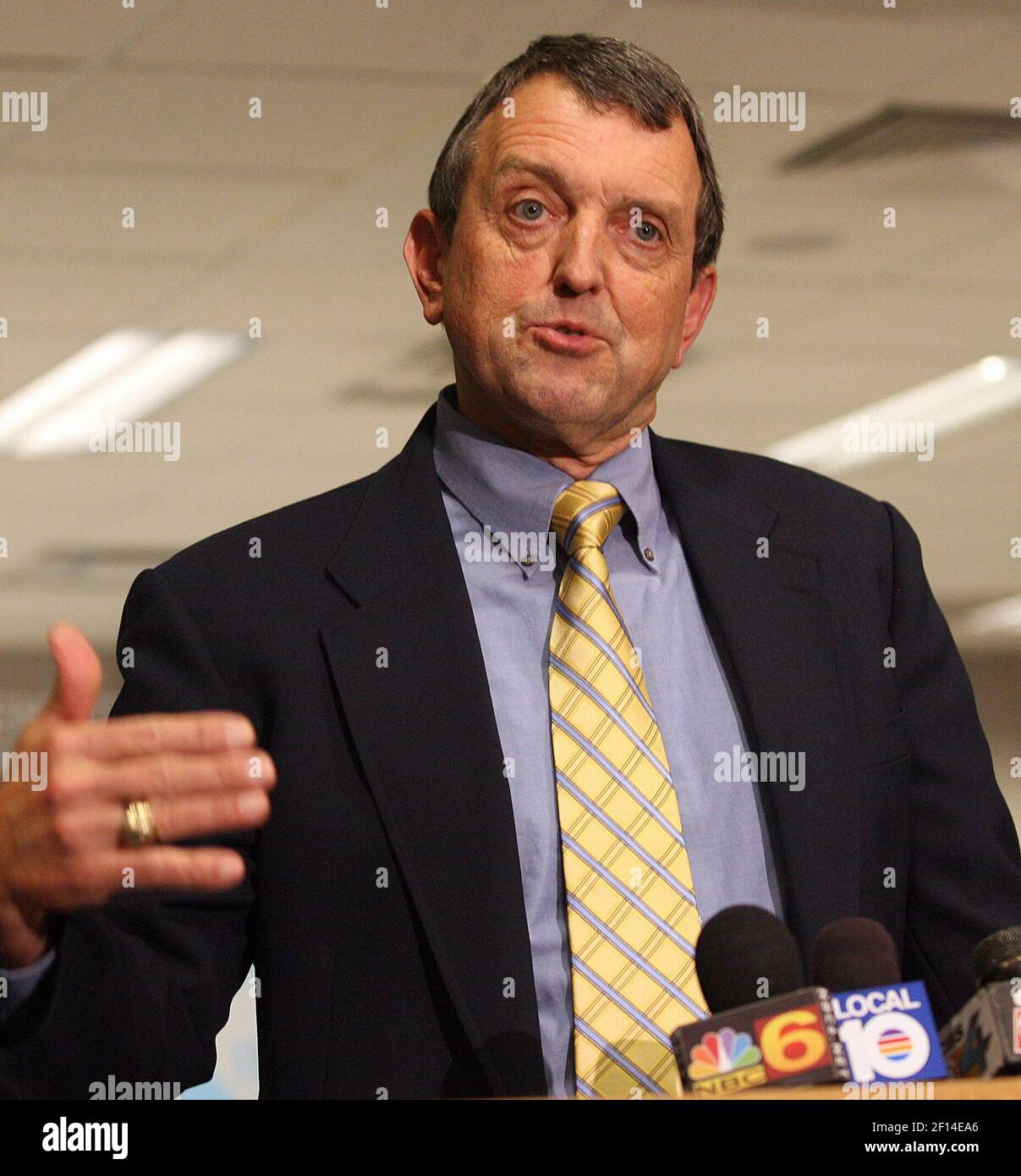 Bill Read was appointed the new director of the National Hurricane ...