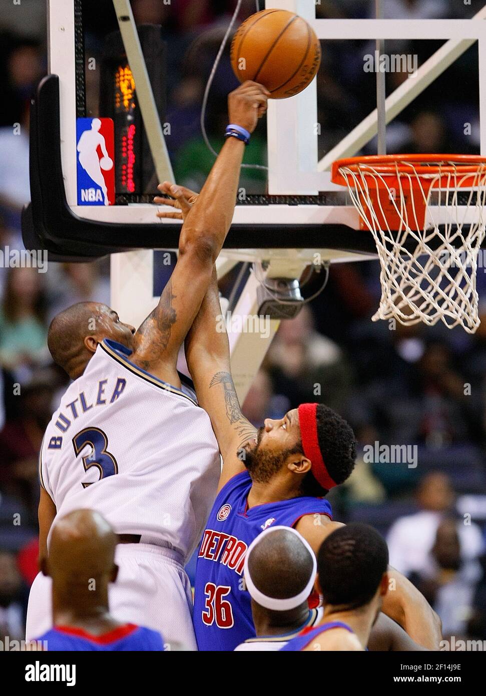 Washington Wizards Caron Butler (3) is fouled by Detroit Pistons ...