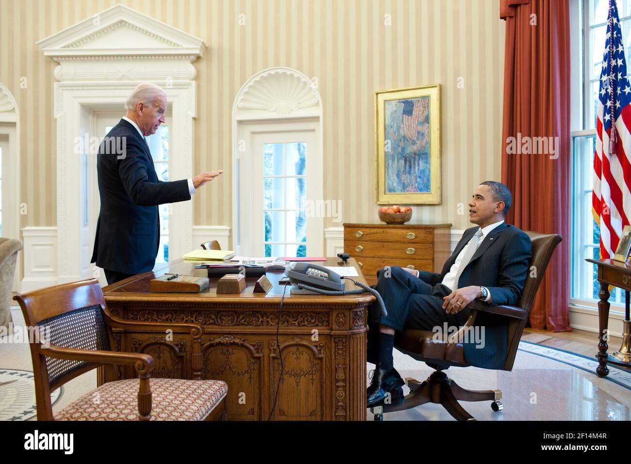 Joe biden sitting hi-res stock photography and images - Alamy