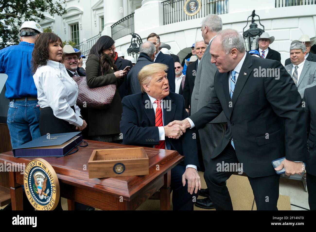 Usmca agreement signing hi-res stock photography and images - Alamy