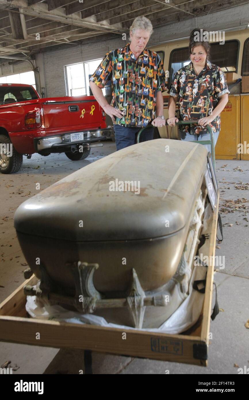 Marianne Butler and husband Thomas Kreason, directors of the Texas ...