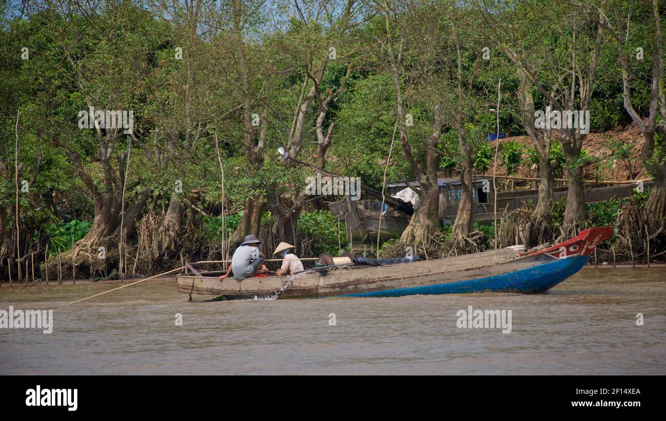 Riverside life in the Mekong Delta. Cat Cai Lậy District, Tien Giang ...