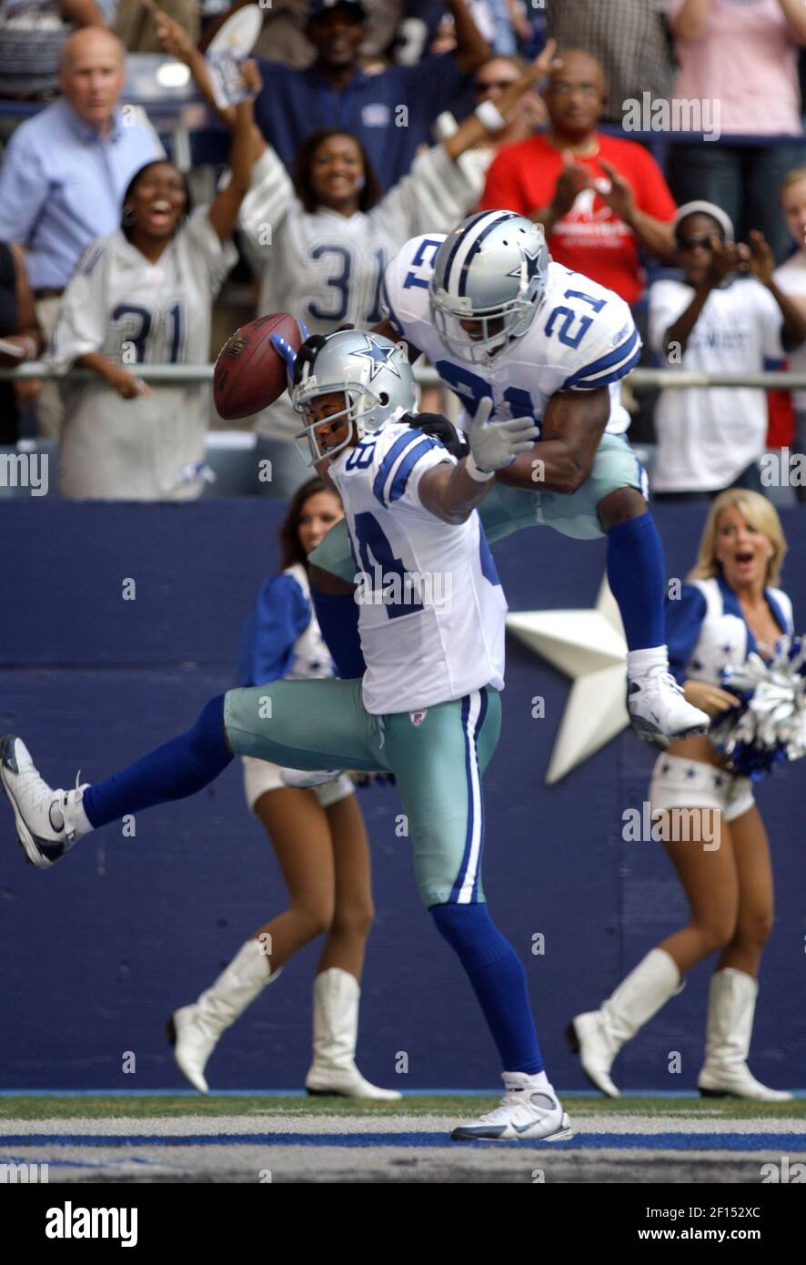 Dallas Cowboys wide receiver Patrick Crayton (left) and running back ...