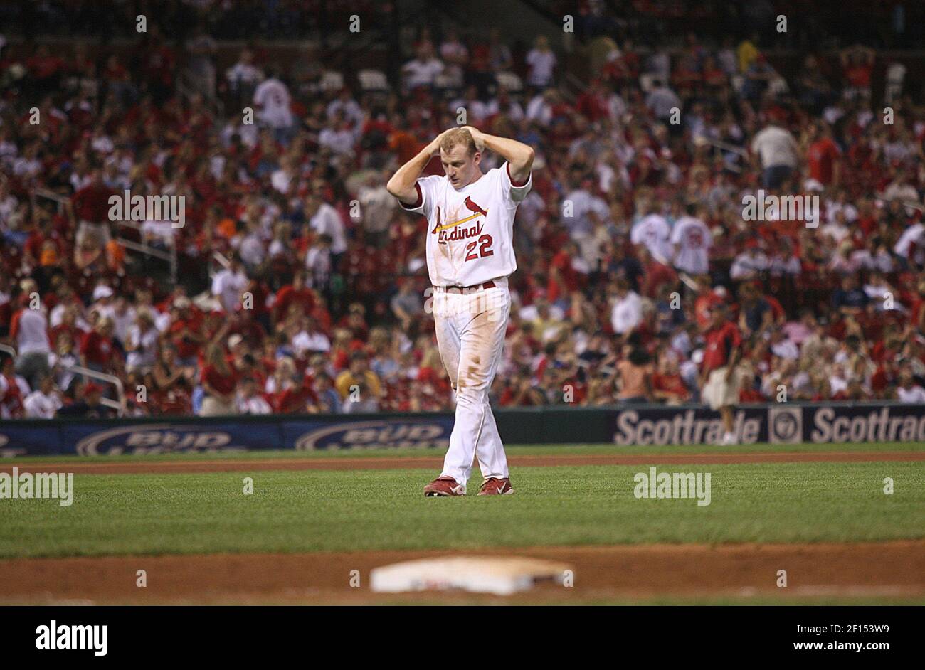 St. Louis Cardinals David Eckstein is stranded on base in the seventh ...