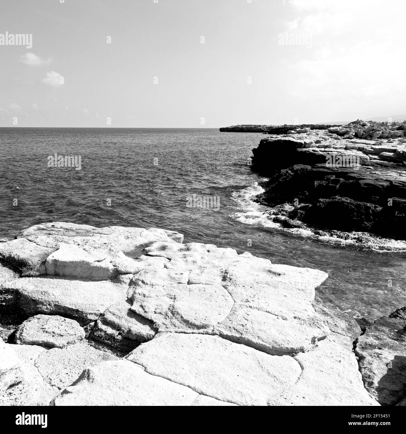 Indian ocean rock Black and White Stock Photos & Images - Alamy