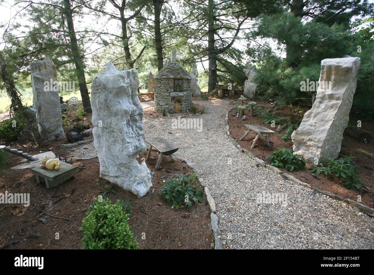 Stanley Kelly built this 1/3 scale replica of Stonehenge for his ...