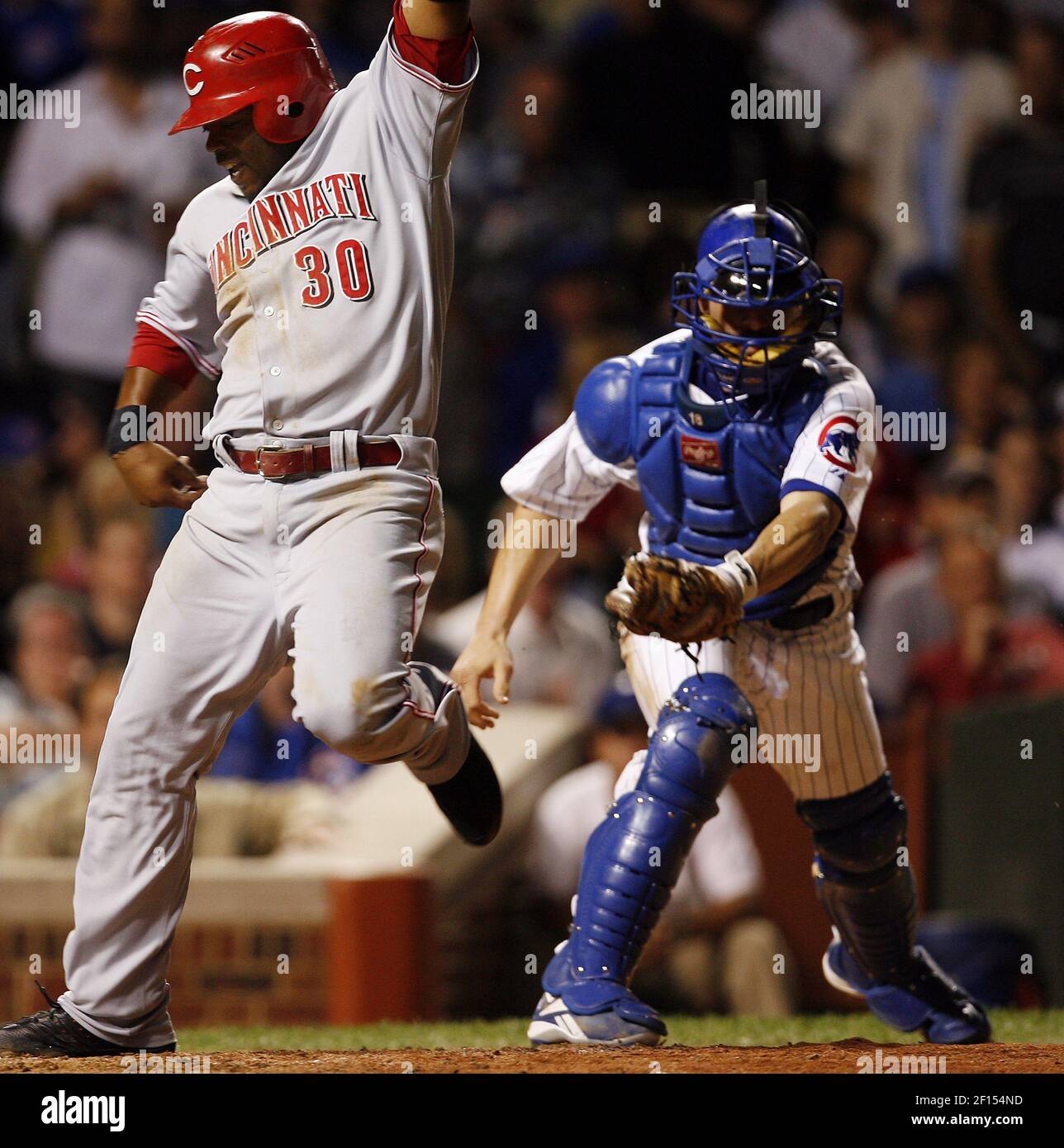 Chicago Cubs catcher Jason Kendall watches Cincinnati Reds Norris ...