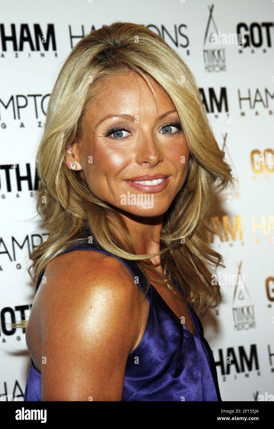 Kelly Ripa celebrates her second Hamptons Magazine cover at a party ...