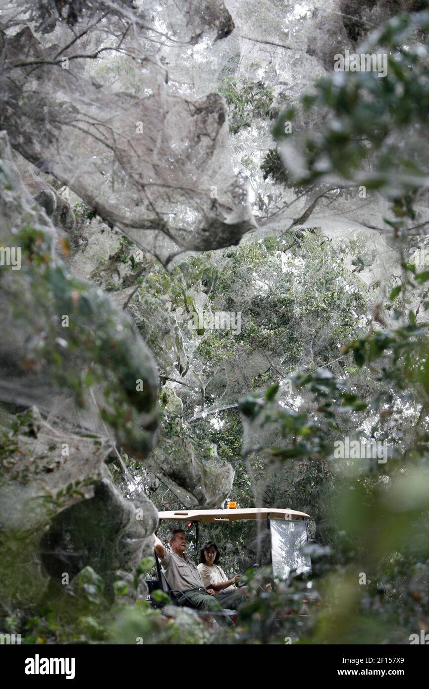 Lake Tawokoni State Park ranger Freddie Gowin, left, and volunteer ...