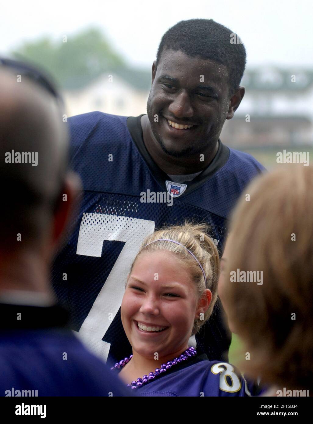 Baltimore Ravens offensive lineman Jared Gaither poses for pictures ...