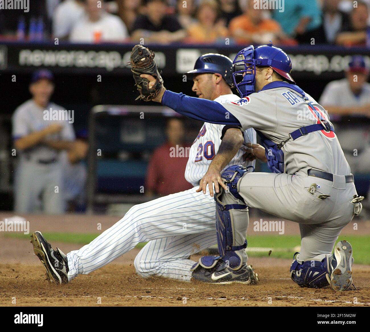 Chicago Cubs catcher Michael Barrett tags out New York Mets' Shawn ...
