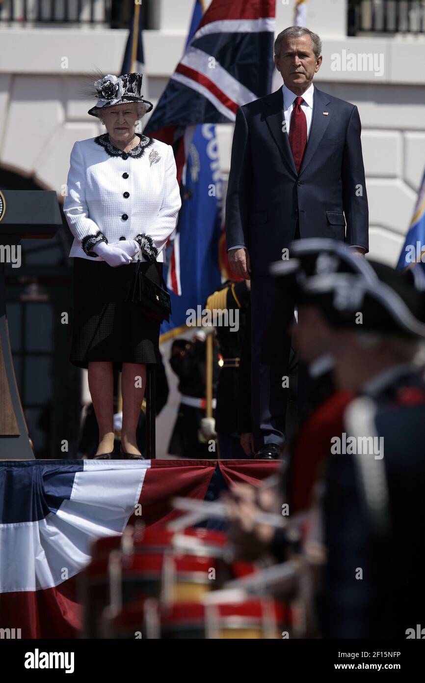 Queen Elizabeth II of England and U.S. President George W. Bush watch a ...
