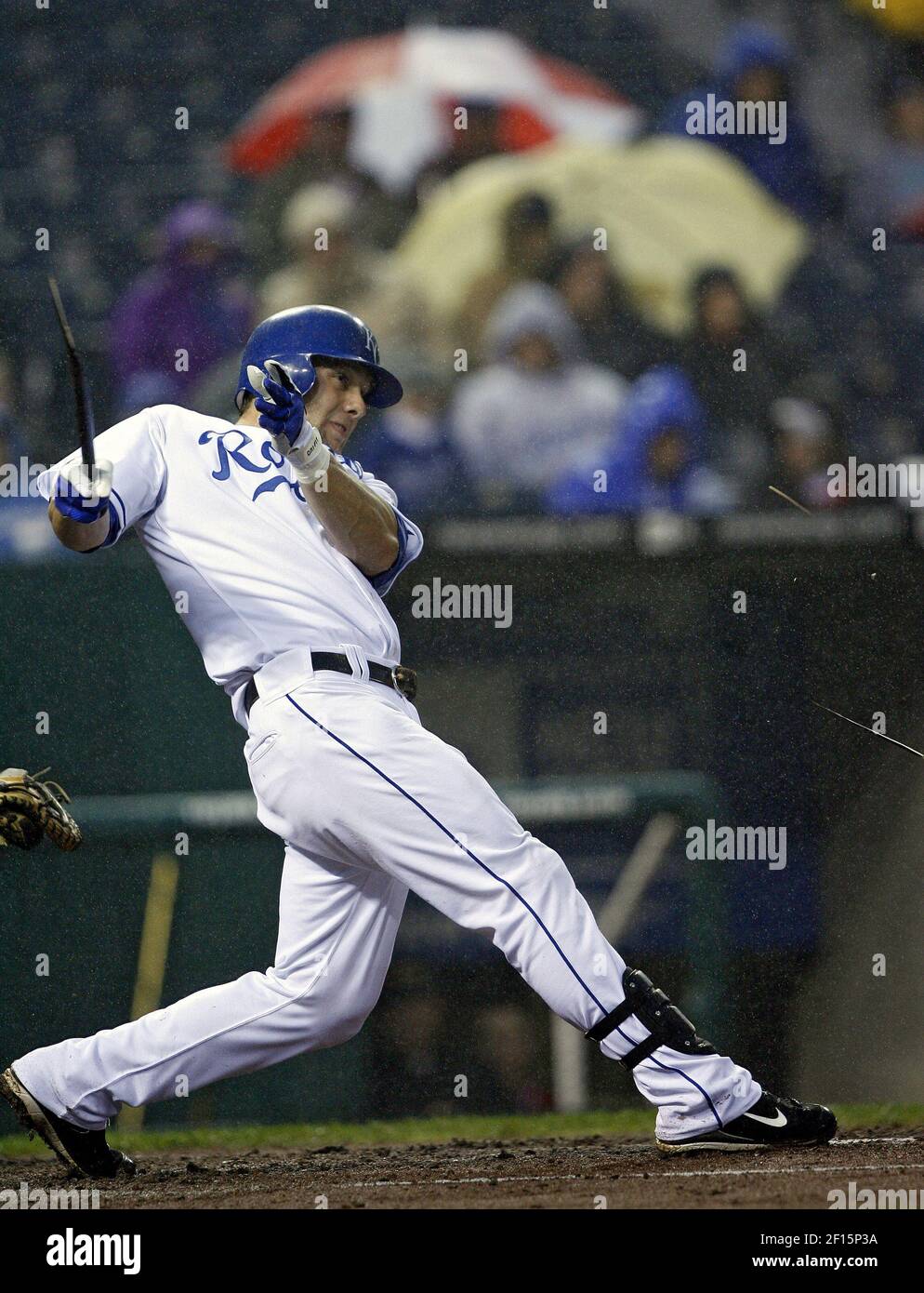 Kansas City Royals third baseman Alex Gordon breaks his bat in the ...