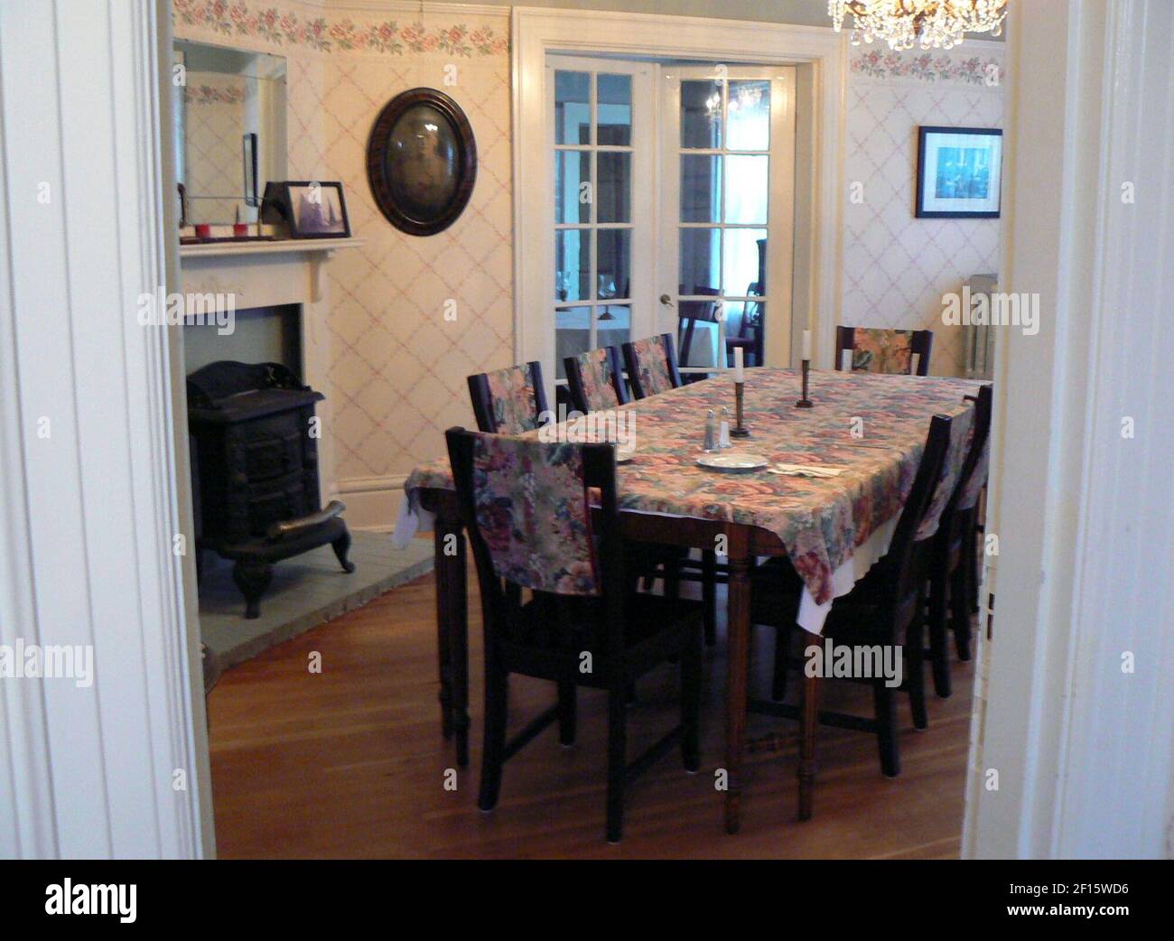 The Officer's Inn B&B is a duplex with two living rooms and two dining ...