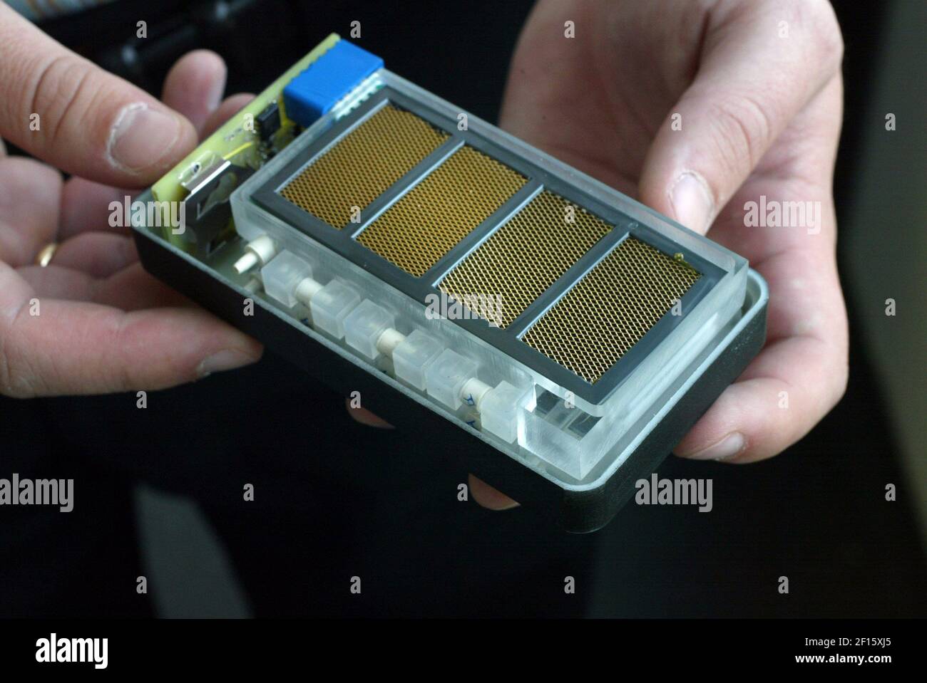 Akermin Inc. is developing alchol-powered fuel cells to power military ...