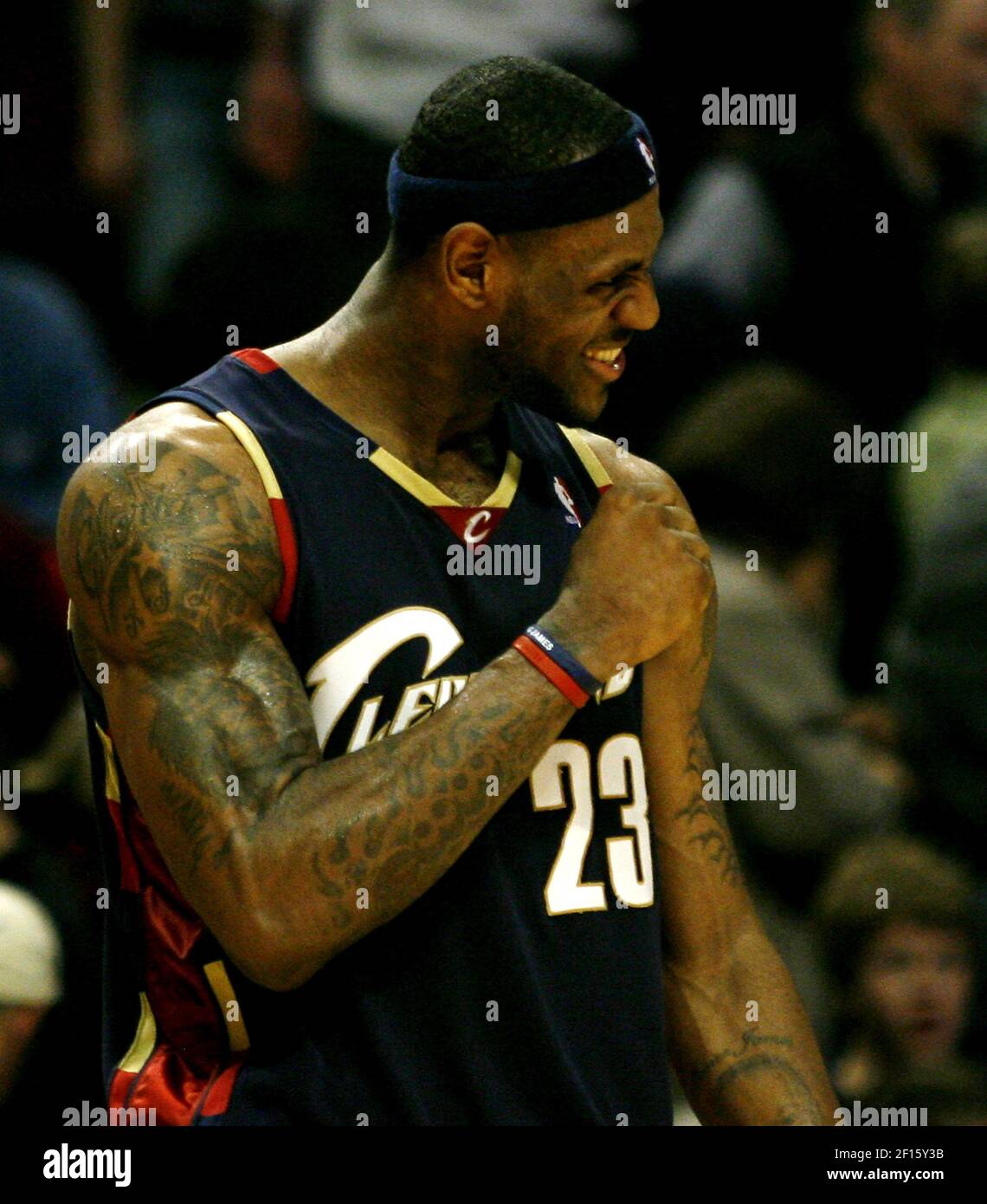 The Cleveland Cavaliers' LeBron James pumps his fist at the conclusion ...