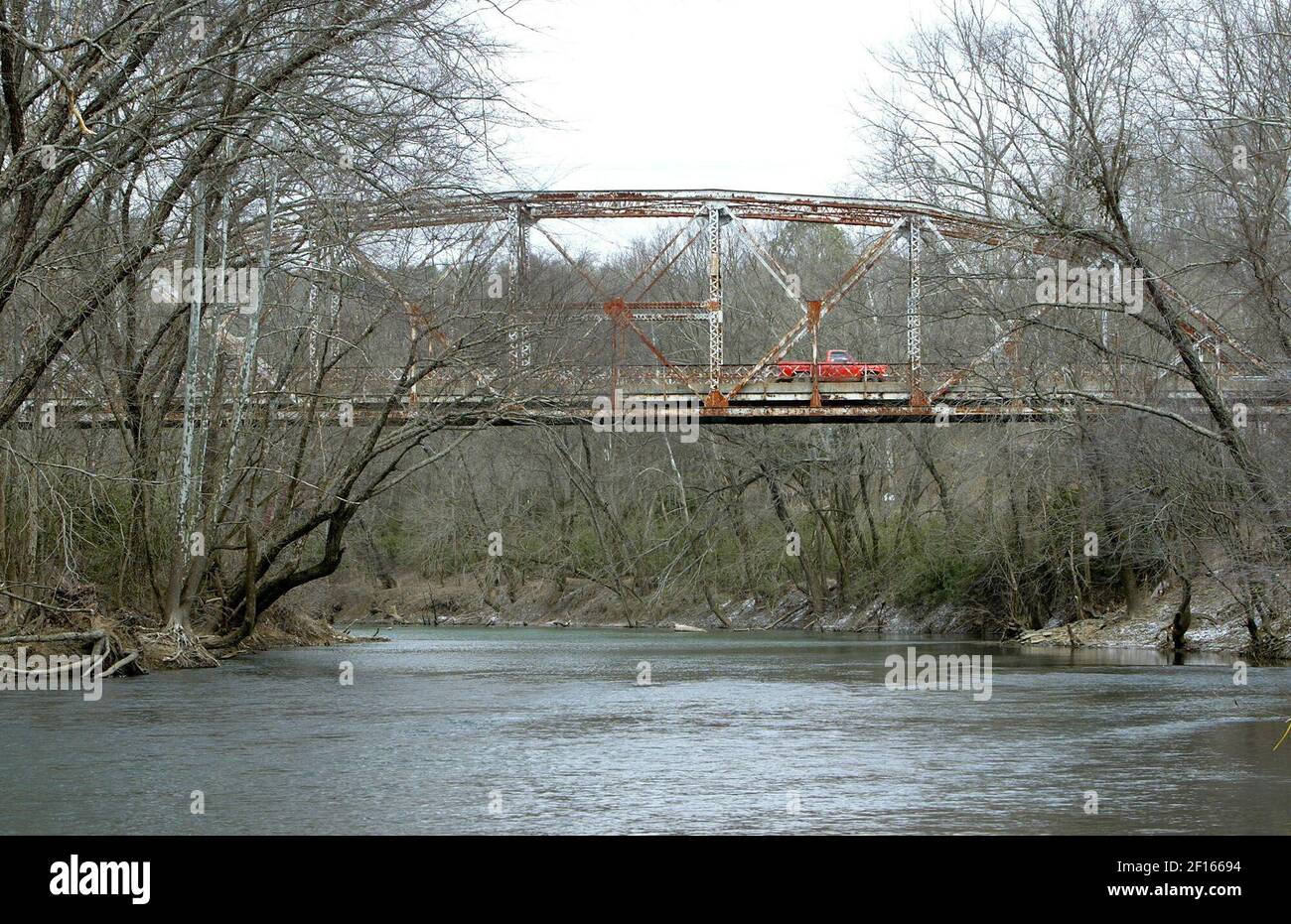 A pickup truck crosses the KY 490 bridge over the Rockcastle River near ...