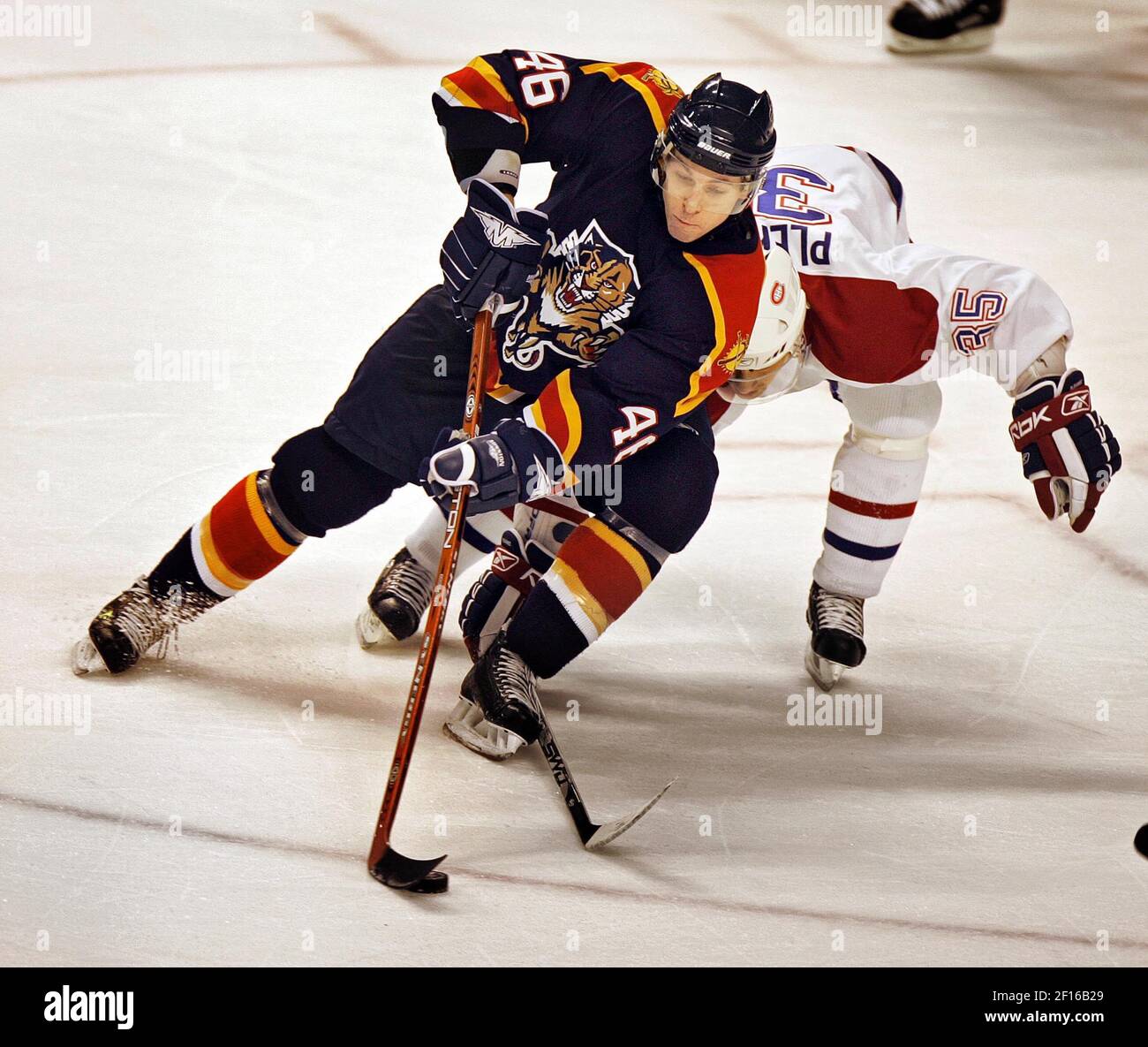 Florida Panthers' David Booth tries to get around Montreal Canadiens ...