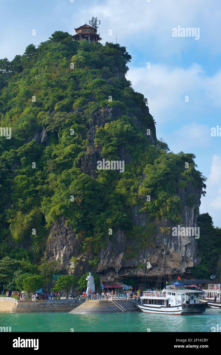Ti Top island, Halong Bay, northern Vietnam Stock Photo - Alamy
