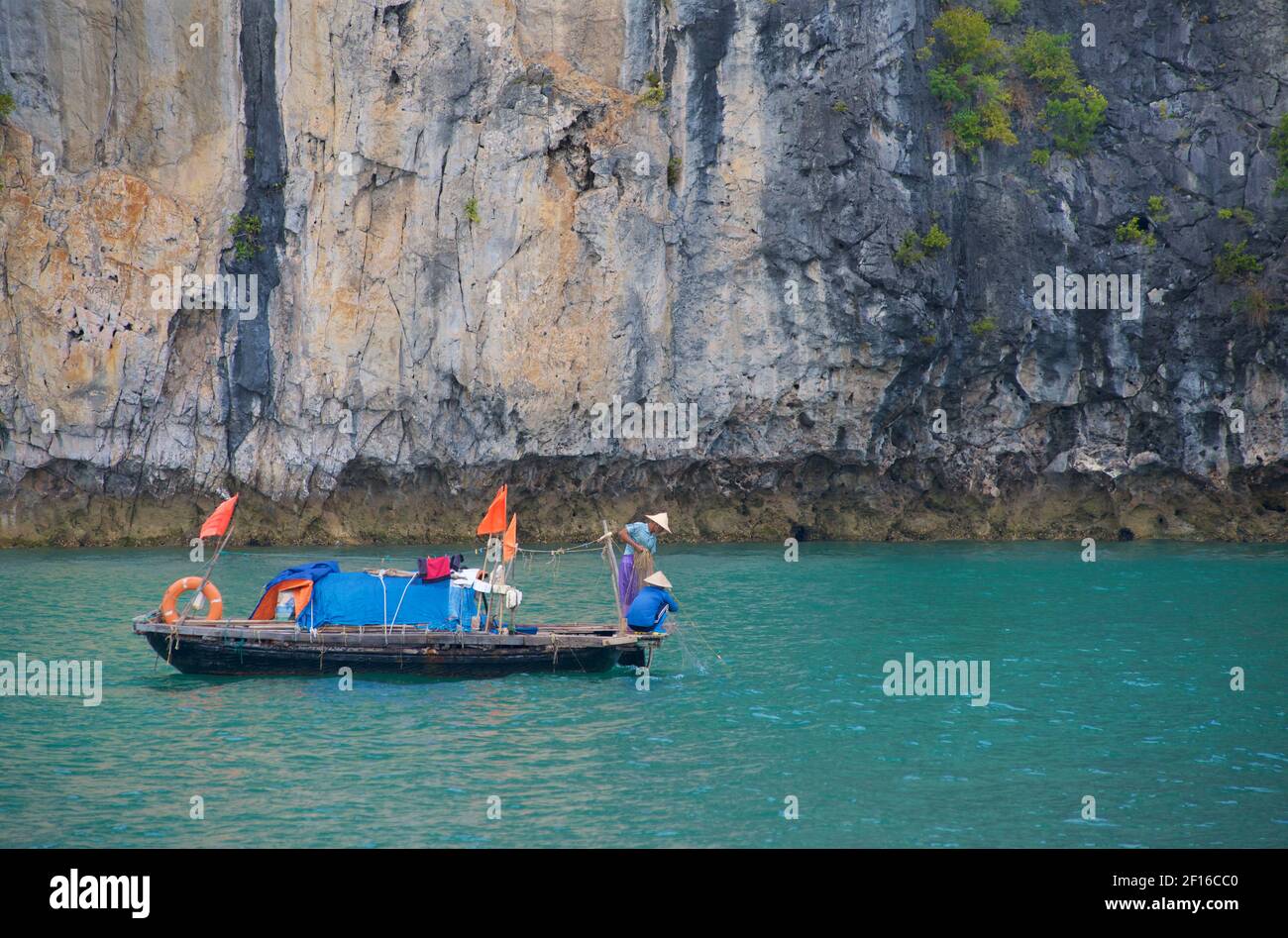 Small Vietnamese boat in Halong Bay, Vietnam Stock Photo - Alamy