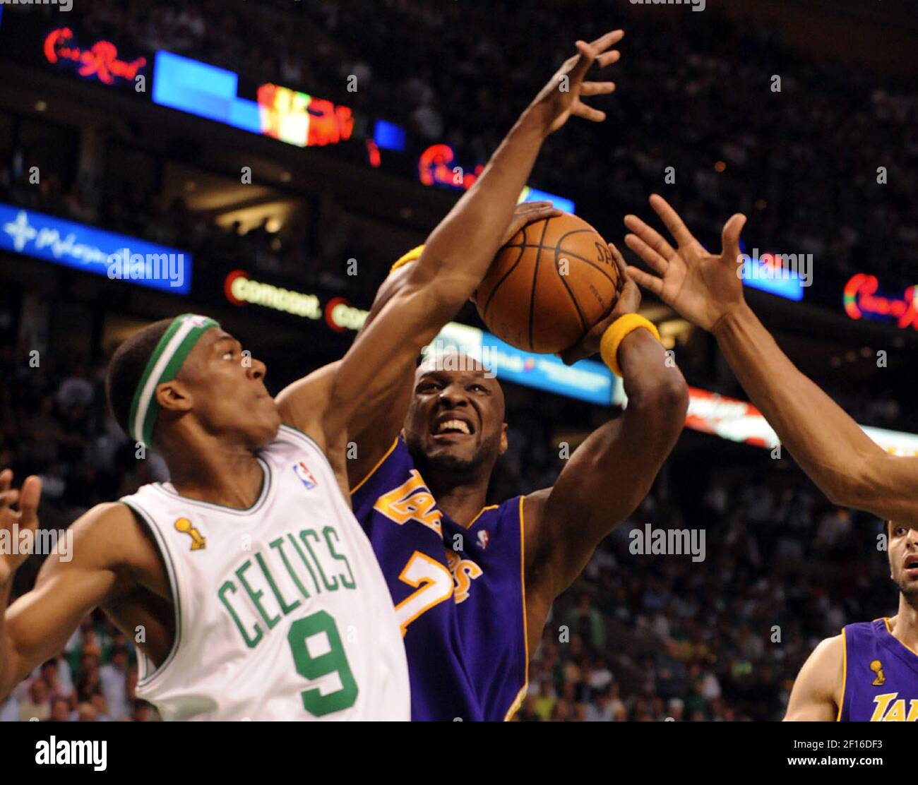 Boston Celtics guard Rajon Rondo (9) blocks a shot by Los Angeles ...