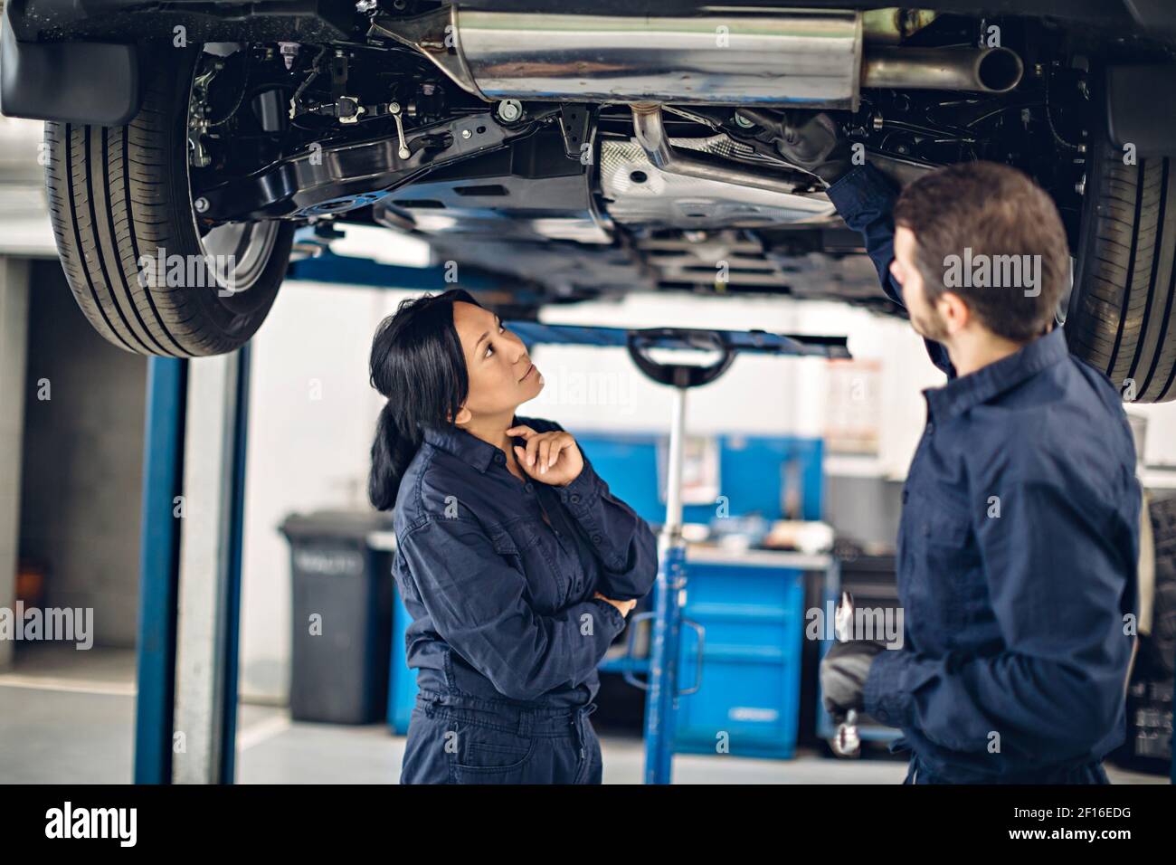 Car mechanics portrait hi-res stock photography and images - Alamy