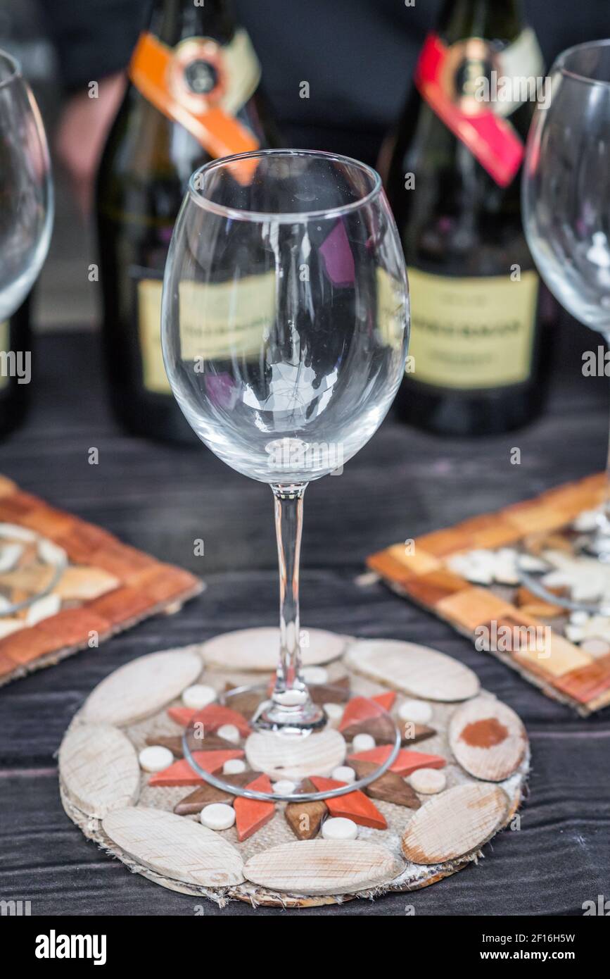 Empty display stand hi-res stock photography and images - Alamy