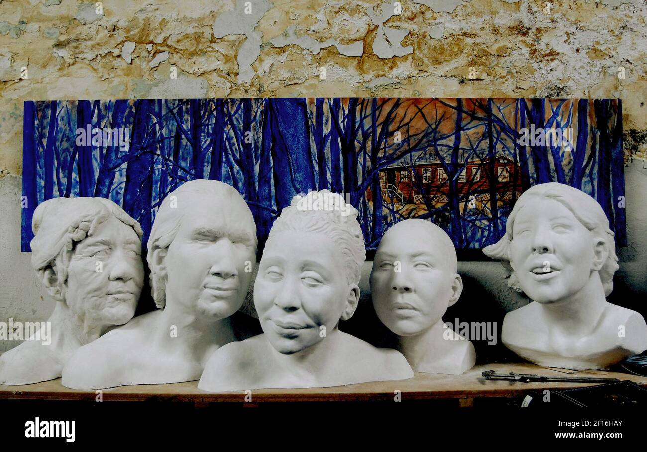 Cast faces created by Philadelphia, Pennsylvania, artist Frank Bender ...