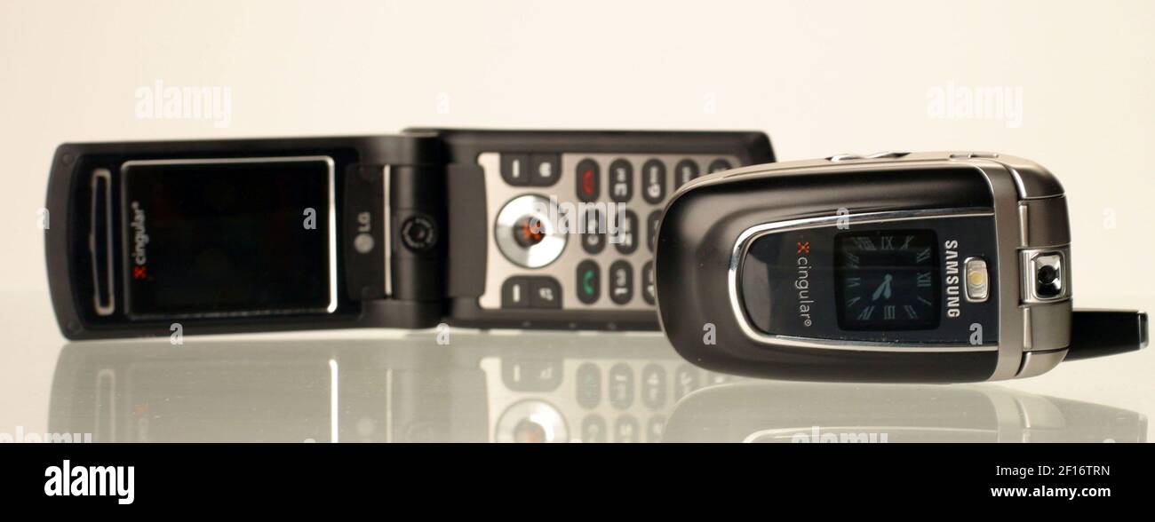 The LG CU500 and Samsung SGH-ZX20, which work with Cingular Wireless ...