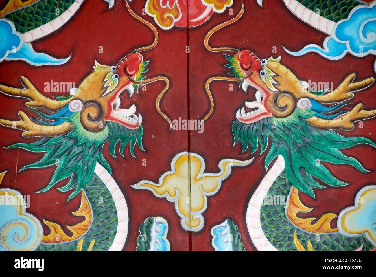 Ornately painted dragons on the doors to Quan Cong Pagoda. Chua Ong ...