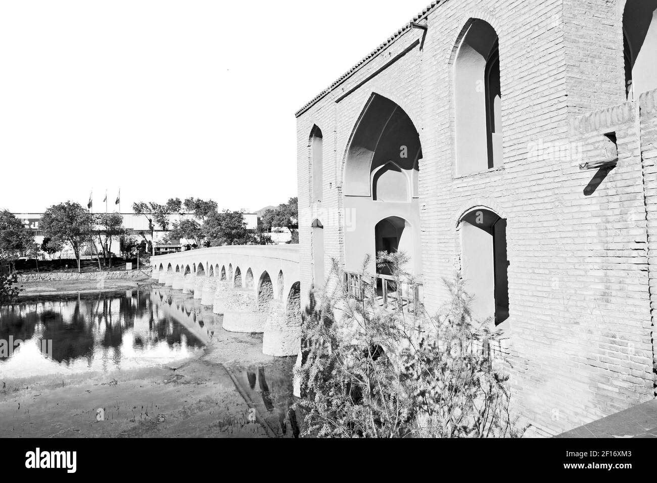 Middle east bridge Black and White Stock Photos & Images - Alamy