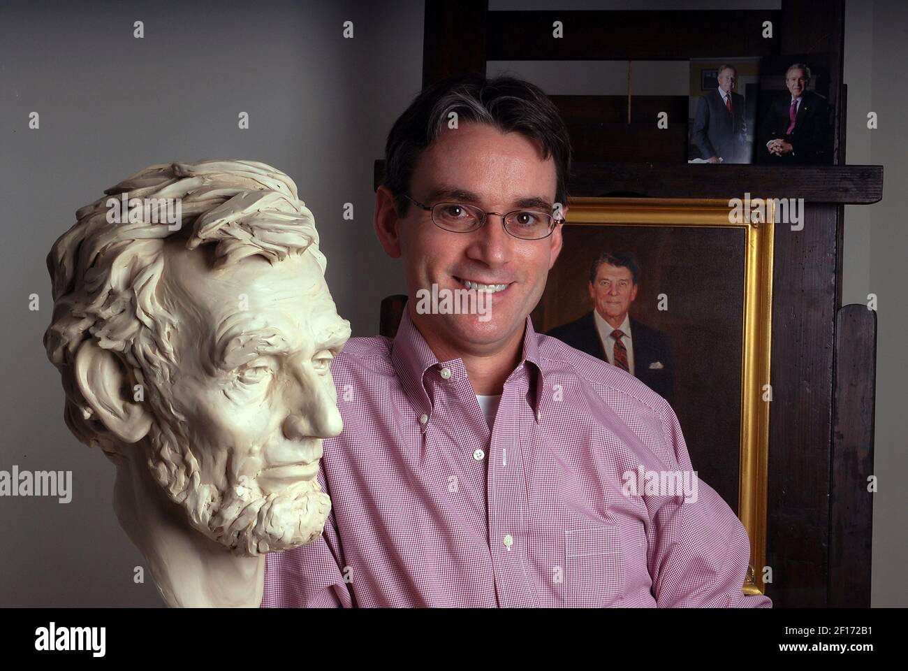 Artist Chas Fagan, who is known for painting historical portraits of ...