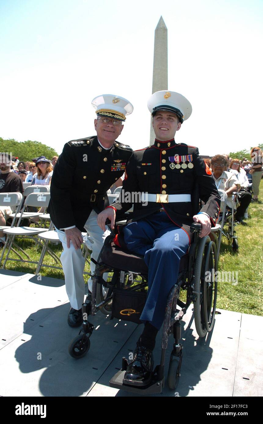 The assistant commandant of the marine corps hi-res stock photography ...