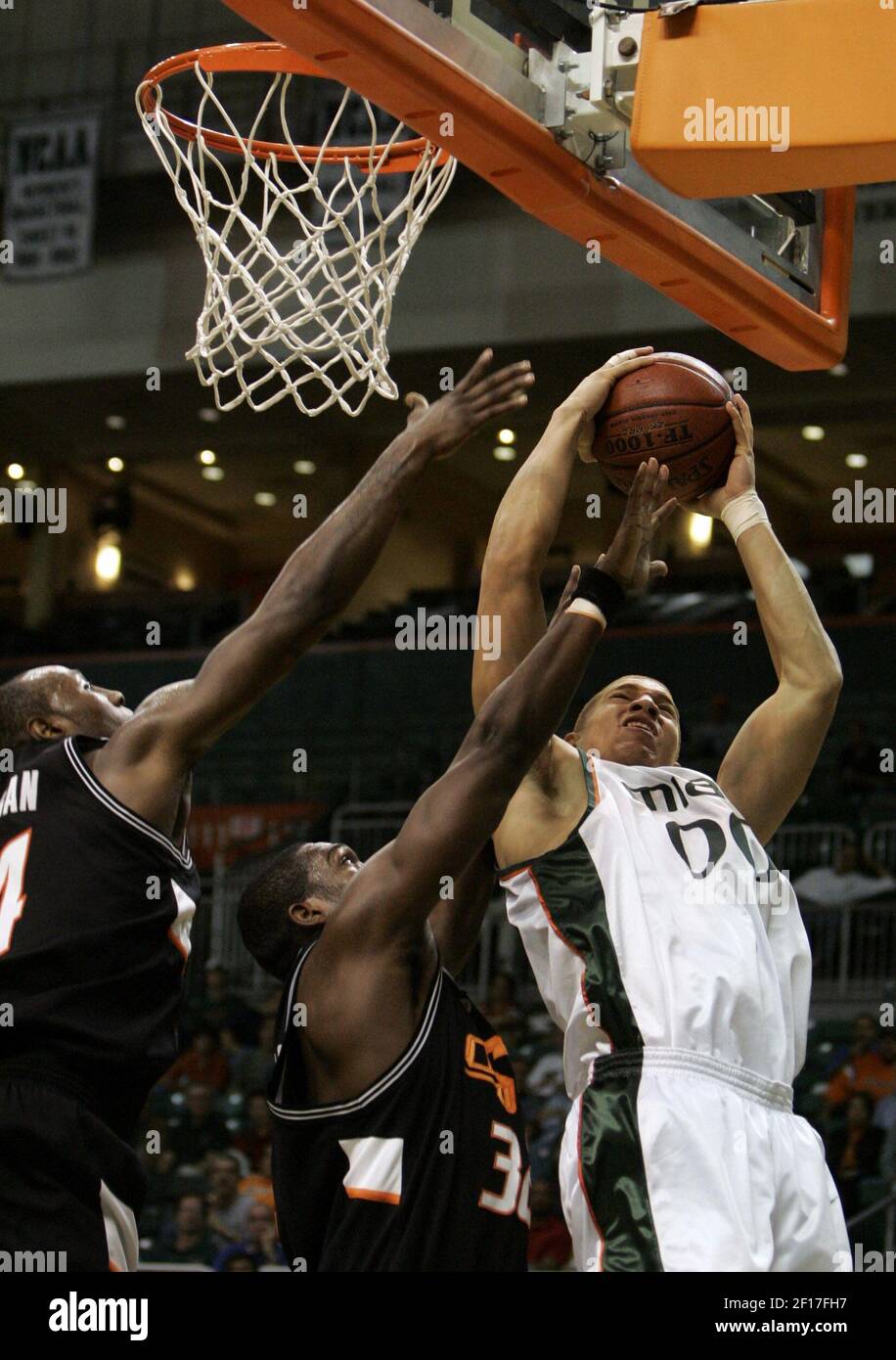 Jimmy Graham Dunk Basketball
